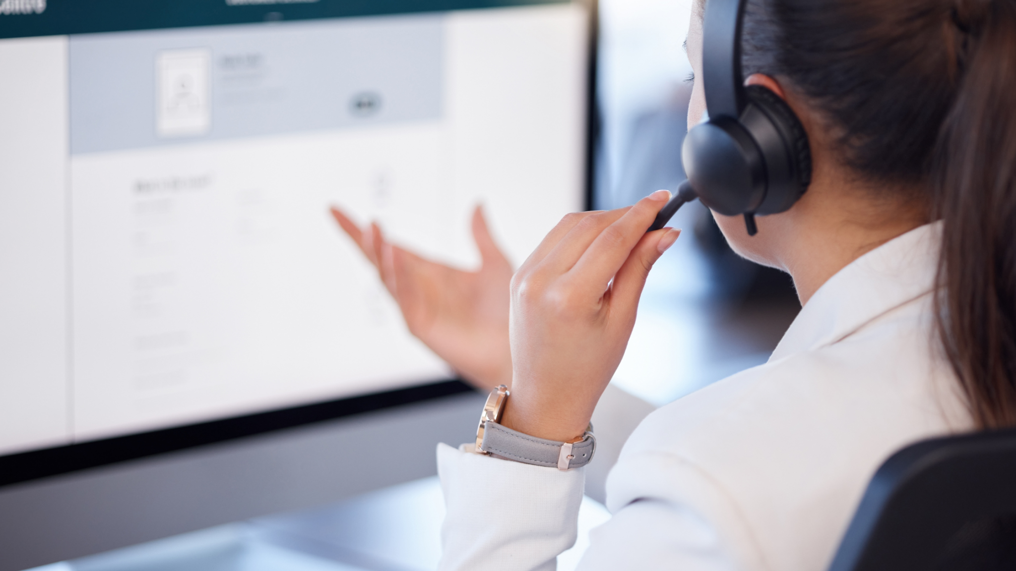 The Ultimate Guide to IT Helpdesk Support Outsourcing | SupportZebra