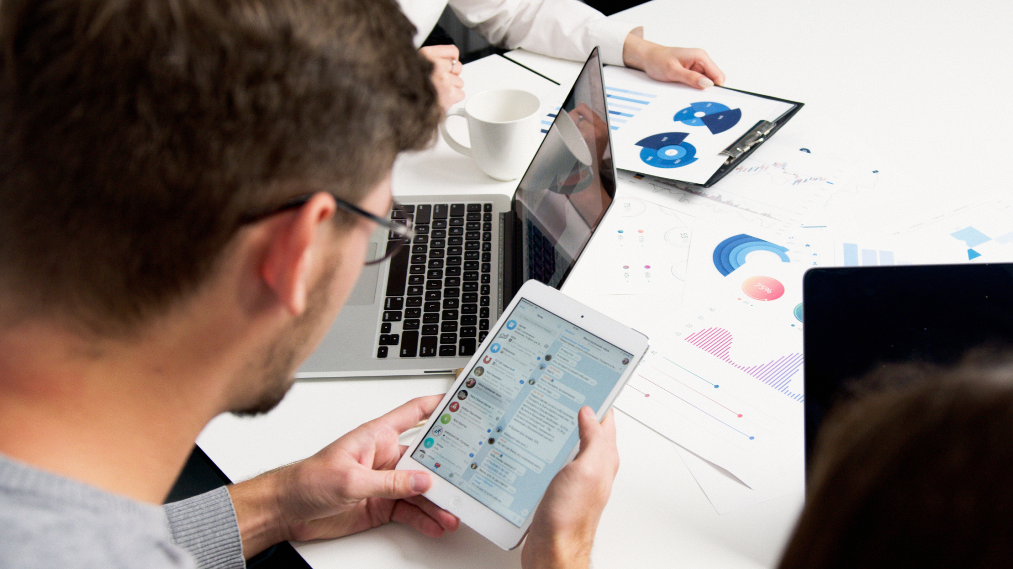 How Can Social Media Enhance Customer Service? | SupportZebra